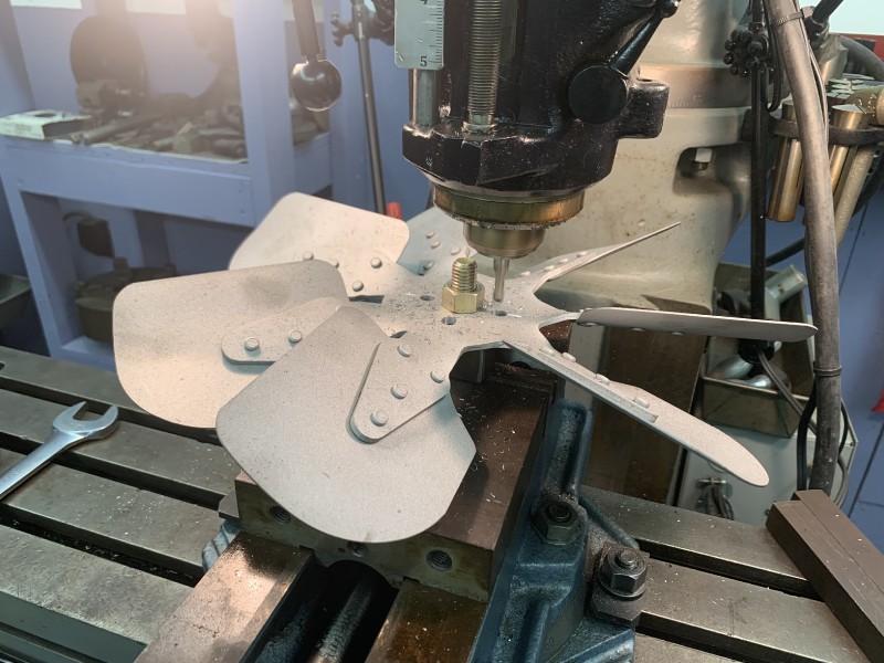 Oem 7-blade Dauntless Fan | ECJ5